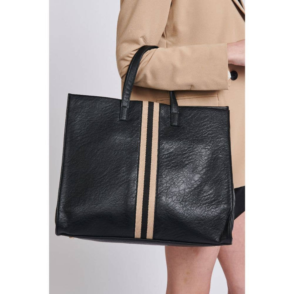 Maggie Shannon Boutique- Handbags, Necklaces, Earrings & More ONLINE