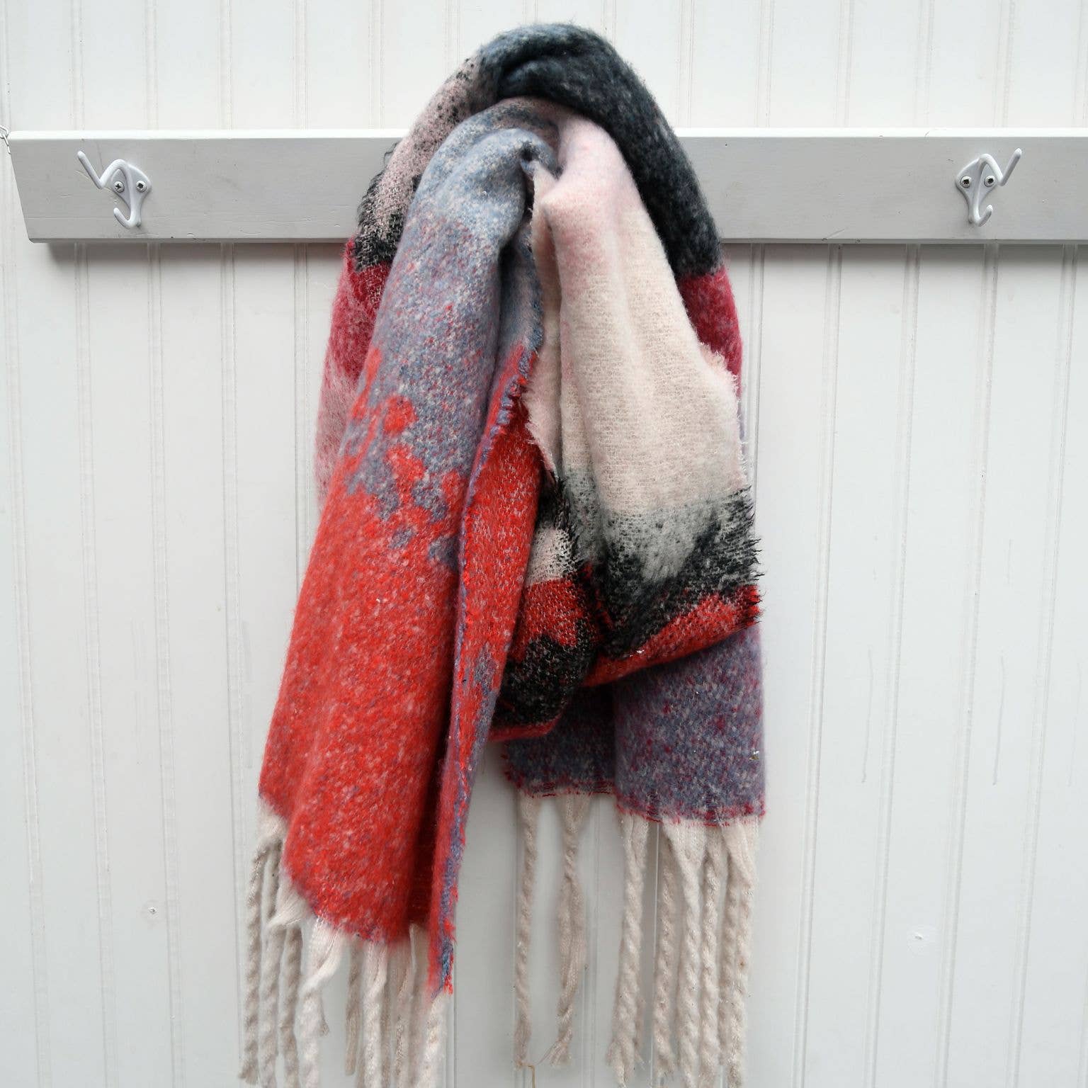 Maggie Shannon Boutique- Handbags, Necklaces, Earrings & More ONLINE